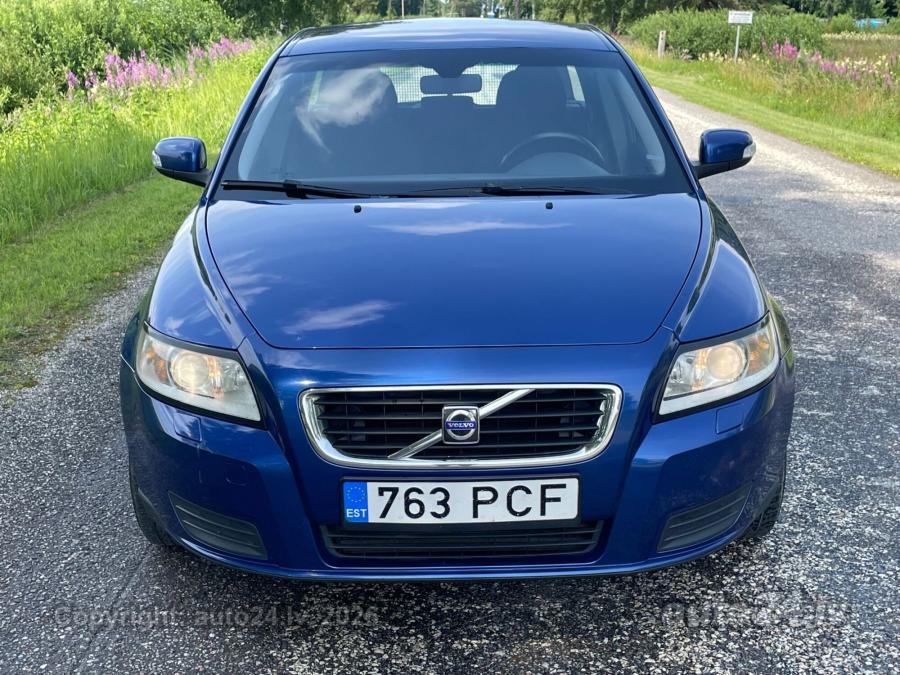 Zils Volvo V50 2008 Tartu, ar dzinēja tilpumu 1.60 L un nobraukumu 295 tūkst. km par 2790 €, foto 11 vietnē AUTOMOTO.COM.LV