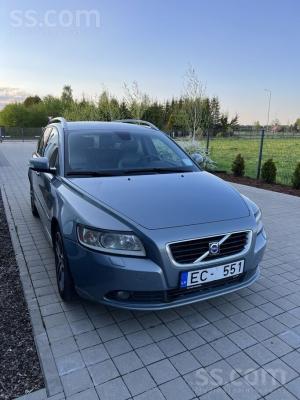 Синий Вольво В50 2008 в Рига, объемом двигателя 2.00 л и пробегом 346 тыс. км за 2500 €, фото 3 на AUTOMOTO.COM.LV