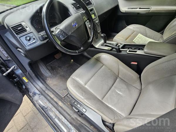 Zils Volvo V50 2008 Rīga, ar dzinēja tilpumu 2.00 L un nobraukumu 0 tūkst. km par 2800 €, foto 5 vietnē AUTOMOTO.COM.LV