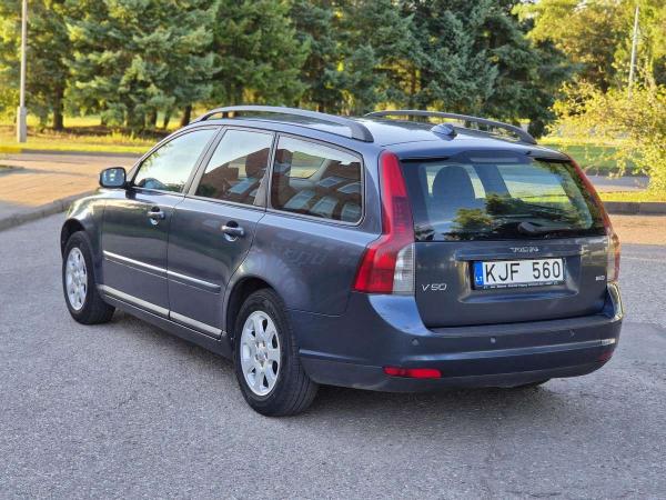 Синий Вольво В50 2008 в Купишкис, объемом двигателя 1.56 л и пробегом 335 тыс. км за 1300 €, фото 4 на AUTOMOTO.COM.LV