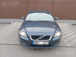 Zils Volvo V50 2008 Rīga, ar dzinēja tilpumu 2.00 L un nobraukumu 250 tūkst. km par 1995 €, foto  vietnē AUTOMOTO.COM.LV