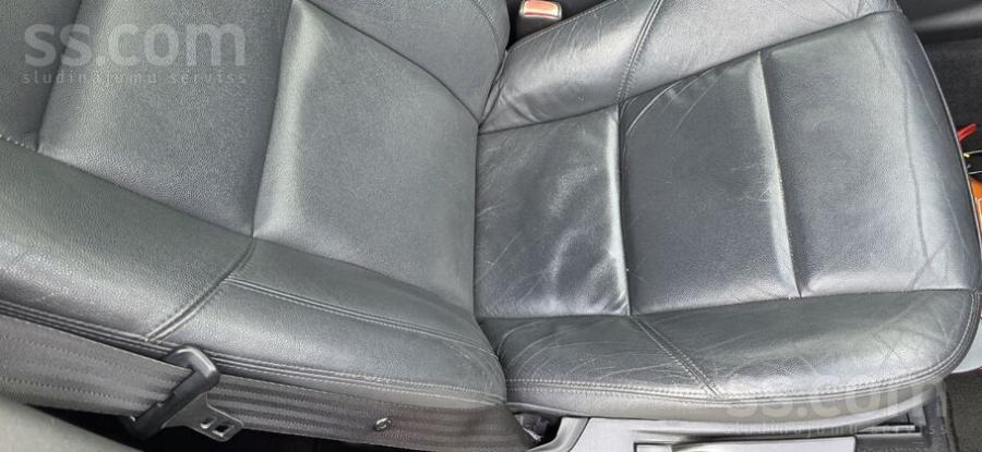 Zils Volvo V50 2008 Rīga, ar dzinēja tilpumu 2.00 L un nobraukumu 241 tūkst. km par 3850 €, foto 14 vietnē AUTOMOTO.COM.LV