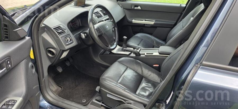 Zils Volvo V50 2008 Rīga, ar dzinēja tilpumu 2.00 L un nobraukumu 241 tūkst. km par 3850 €, foto 15 vietnē AUTOMOTO.COM.LV