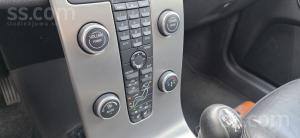 Zils Volvo V50 2008 Rīga, ar dzinēja tilpumu 2.00 L un nobraukumu 241 tūkst. km par 3850 €, foto 21 vietnē AUTOMOTO.COM.LV