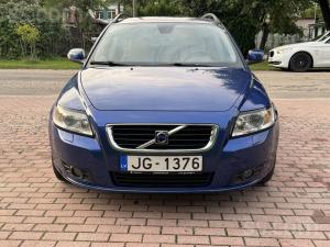 Синий Вольво В50 2008 в Рига, объемом двигателя 2.00 л и пробегом 296 тыс. км за 2700 €, фото 3 на AUTOMOTO.COM.LV