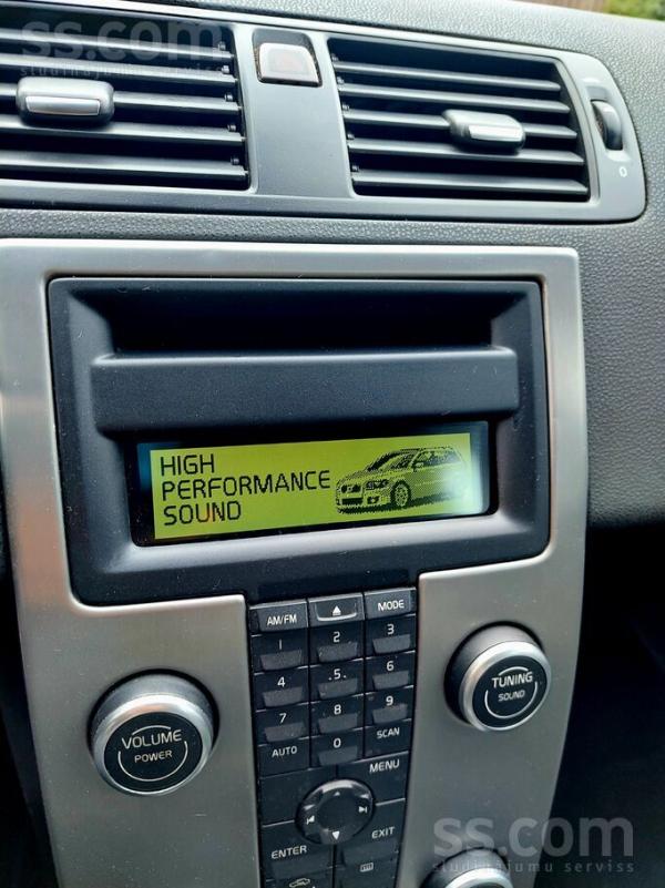 Zils Volvo V50 2008 Rīga, ar dzinēja tilpumu 2.00 L un nobraukumu 417 tūkst. km par 1250 €, foto 11 vietnē AUTOMOTO.COM.LV