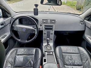 Blue Volvo V50 2008 in Riga, with an engine capacity of 2.00 L and mileage of 417 thousand km for 1050 €, photo 6 on AUTOMOTO.COM.LV