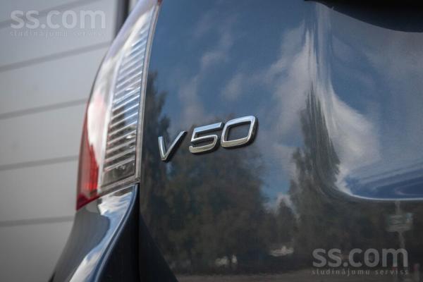 Blue Volvo V50 2008 in Riga, with an engine capacity of 2.40 L and mileage of 237 thousand km for 3950 €, photo 9 on AUTOMOTO.COM.LV