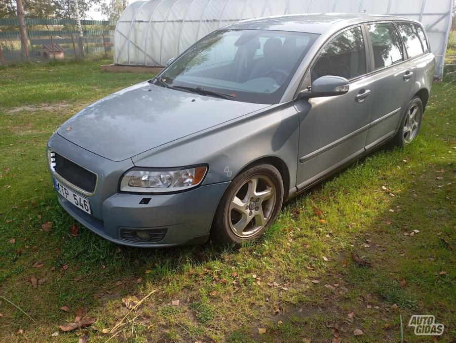 Zils Volvo V50 2008 Prienai, ar dzinēja tilpumu 1.60 L un nobraukumu 310 tūkst. km par 550 €, foto 1 vietnē AUTOMOTO.COM.LV