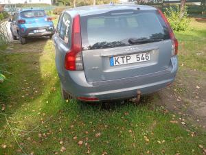 Zils Volvo V50 2008 Prienai, ar dzinēja tilpumu 1.60 L un nobraukumu 310 tūkst. km par 550 €, foto 4 vietnē AUTOMOTO.COM.LV