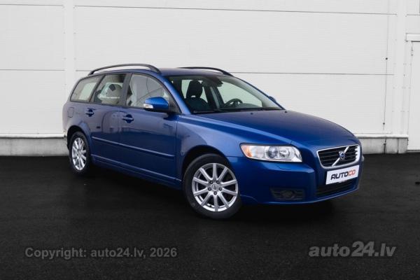 Blue Volvo V50 2009 in Tallinn, with an engine capacity of 2.40 L and mileage of 221 thousand km for 4999 €, photo 3 on AUTOMOTO.COM.LV