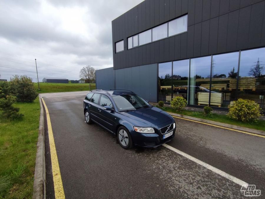 Zils Volvo V50 2009 Kauņa, ar dzinēja tilpumu 1.60 L un nobraukumu 361 tūkst. km par 2700 €, foto 1 vietnē AUTOMOTO.COM.LV