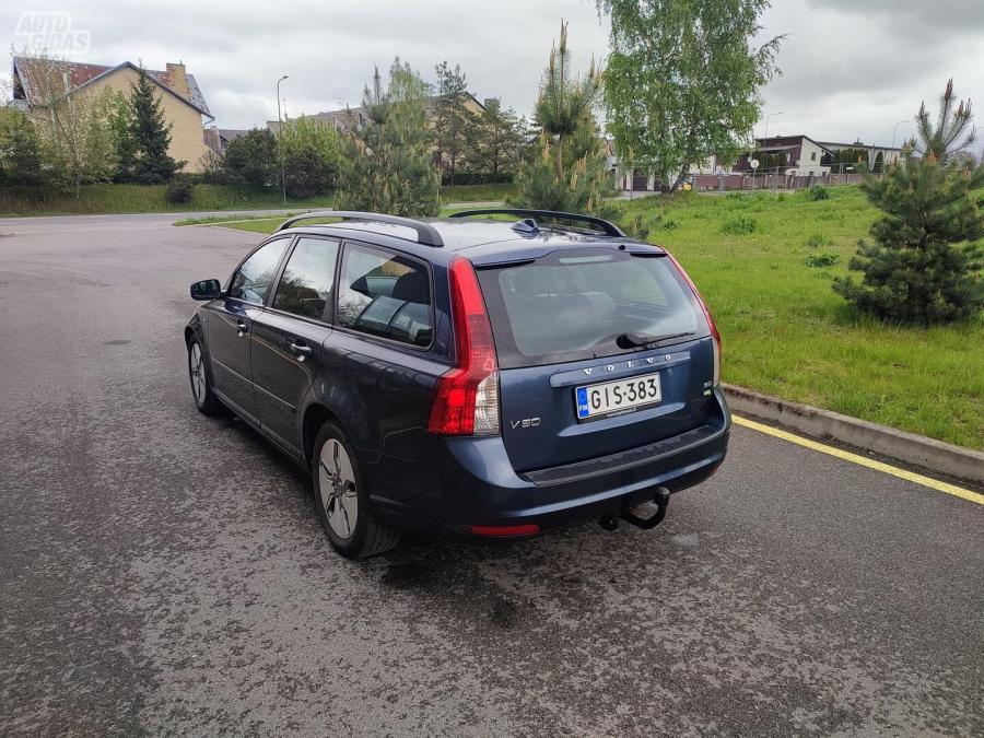 Zils Volvo V50 2009 Kauņa, ar dzinēja tilpumu 1.60 L un nobraukumu 361 tūkst. km par 2700 €, foto 8 vietnē AUTOMOTO.COM.LV
