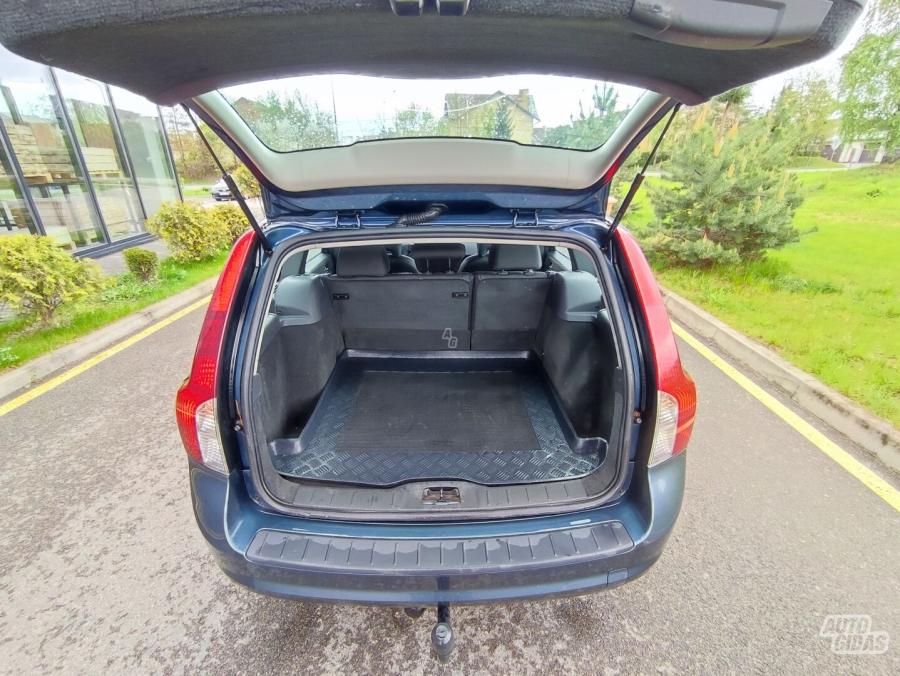 Zils Volvo V50 2009 Kauņa, ar dzinēja tilpumu 1.60 L un nobraukumu 361 tūkst. km par 2700 €, foto 13 vietnē AUTOMOTO.COM.LV