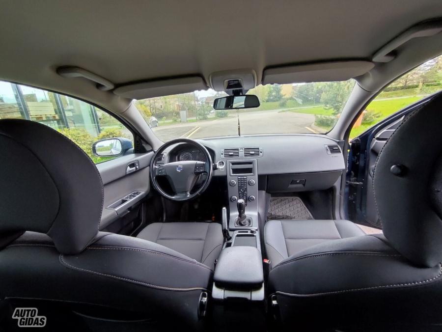 Zils Volvo V50 2009 Kauņa, ar dzinēja tilpumu 1.60 L un nobraukumu 361 tūkst. km par 2700 €, foto 20 vietnē AUTOMOTO.COM.LV