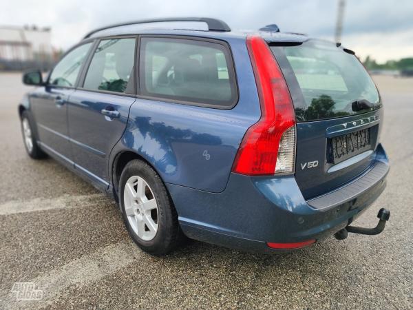 Zils Volvo V50 2009 Marijampole, ar dzinēja tilpumu 1.60 L un nobraukumu 230 tūkst. km par 2450 €, foto 6 vietnē AUTOMOTO.COM.LV