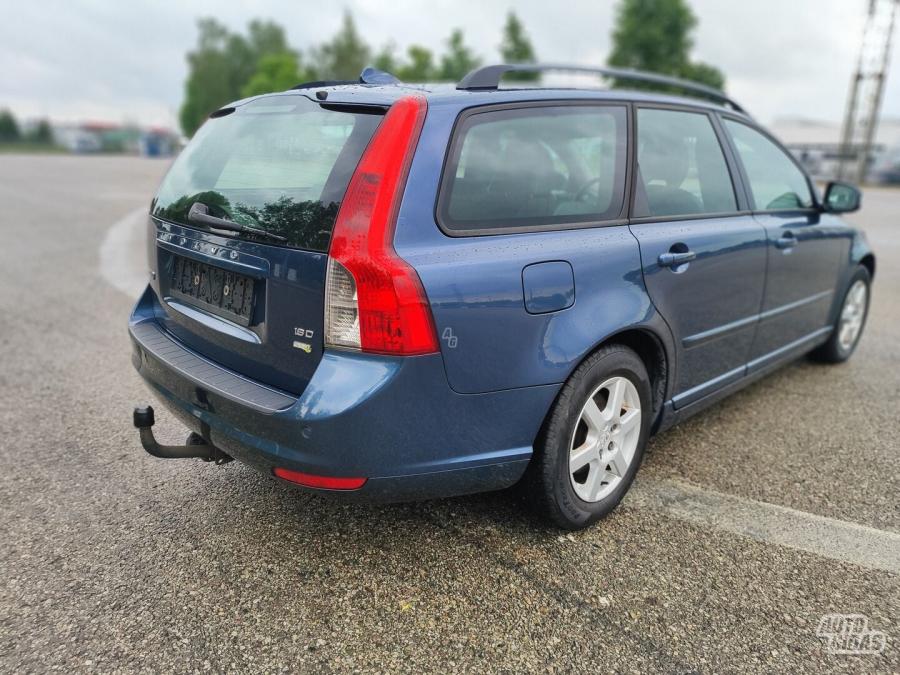 Blue Volvo V50 2009 in Marijampole, with an engine capacity of 1.60 L and mileage of 230 thousand km for 2450 €, photo 8 on AUTOMOTO.COM.LV
