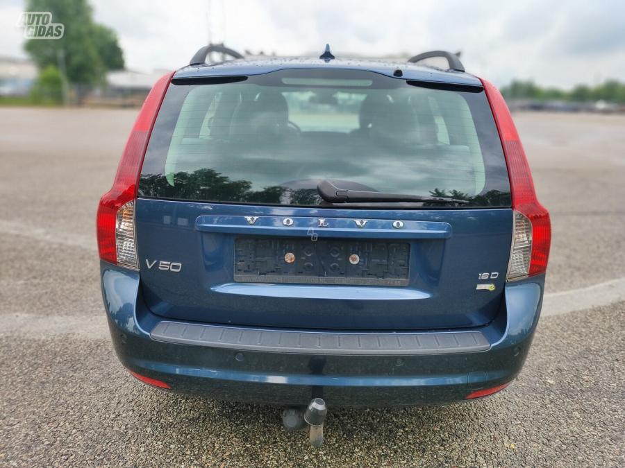 Blue Volvo V50 2009 in Marijampole, with an engine capacity of 1.60 L and mileage of 230 thousand km for 2450 €, photo 9 on AUTOMOTO.COM.LV