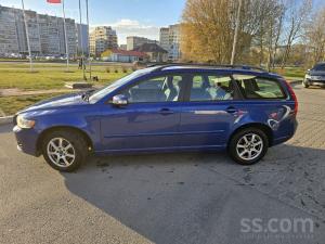 Синий Вольво В50 2009 в Рига, объемом двигателя 1.60 л и пробегом 192 тыс. км за 2000 €, фото 3 на AUTOMOTO.COM.LV