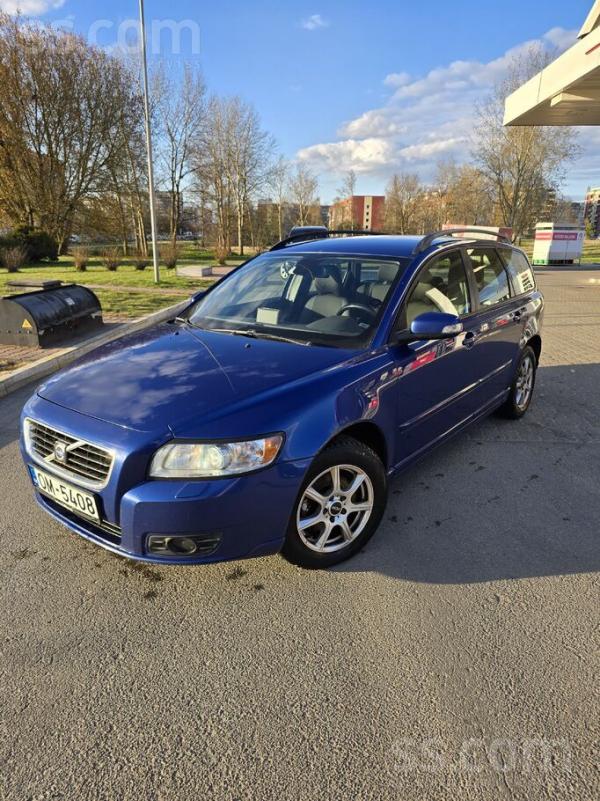 Blue Volvo V50 2009 in Riga, with an engine capacity of 1.60 L and mileage of 192 thousand km for 1800 €, photo 1 on AUTOMOTO.COM.LV