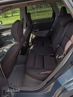 Zils Volvo V50 2009 Tapa, ar dzinēja tilpumu 2.00 L un nobraukumu 363 tūkst. km par 3000 €, foto 10 vietnē AUTOMOTO.COM.LV