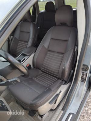 Zils Volvo V50 2009 Tapa, ar dzinēja tilpumu 2.00 L un nobraukumu 363 tūkst. km par 3000 €, foto 12 vietnē AUTOMOTO.COM.LV