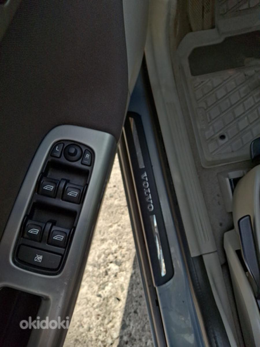 Zils Volvo V50 2009 Tapa, ar dzinēja tilpumu 2.00 L un nobraukumu 363 tūkst. km par 3000 €, foto 15 vietnē AUTOMOTO.COM.LV