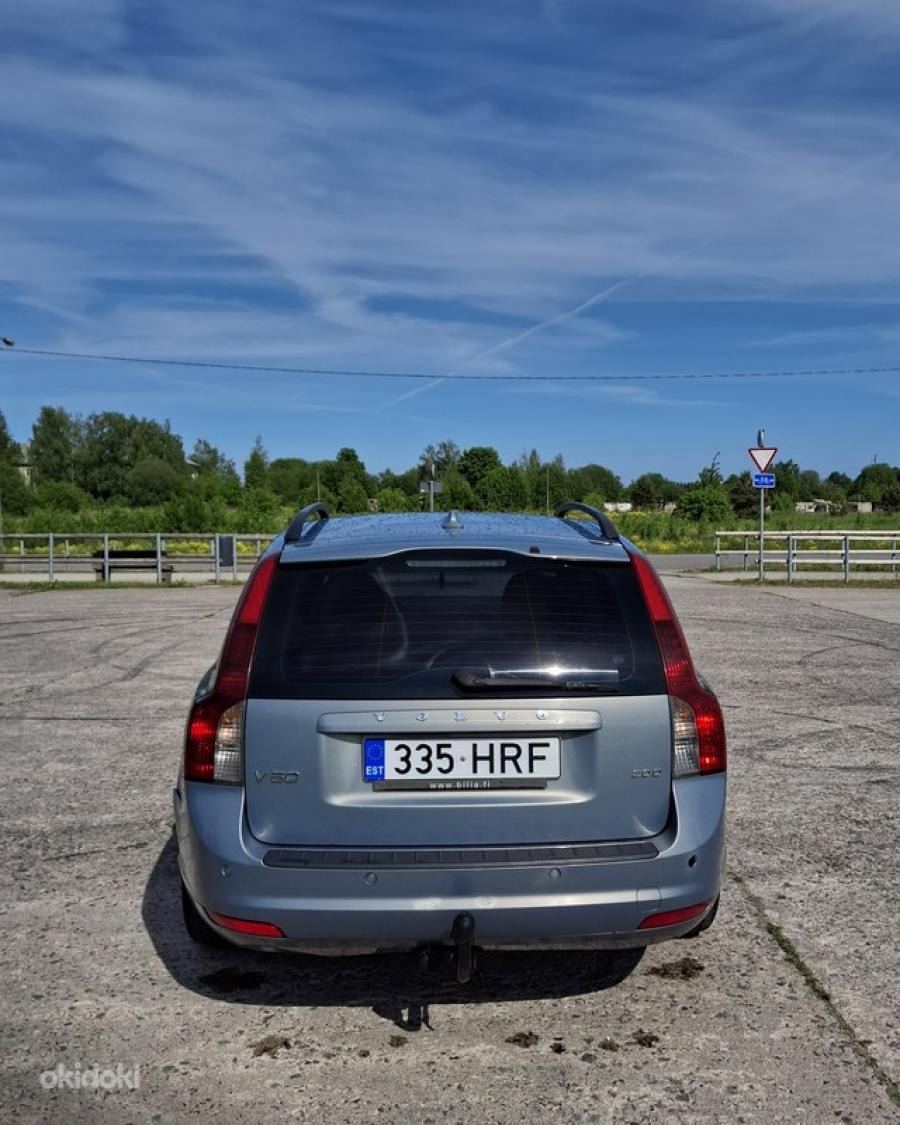 Zils Volvo V50 2009 Tapa, ar dzinēja tilpumu 2.00 L un nobraukumu 363 tūkst. km par 3000 €, foto 21 vietnē AUTOMOTO.COM.LV