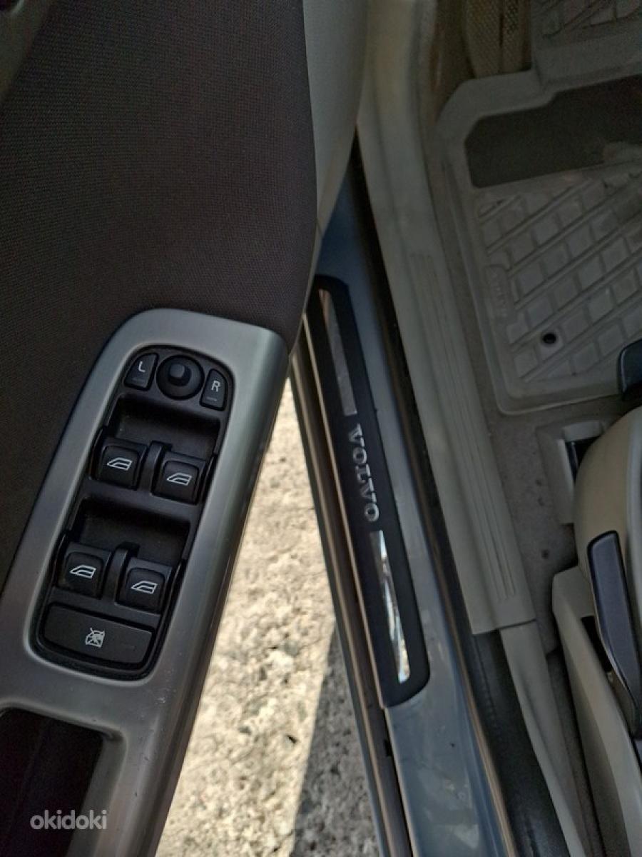 Zils Volvo V50 2009 Tapa, ar dzinēja tilpumu 2.00 L un nobraukumu 363 tūkst. km par 3000 €, foto 30 vietnē AUTOMOTO.COM.LV