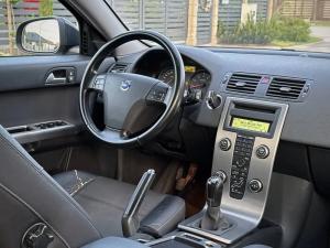 Zils Volvo V50 2009 Jelgava, ar dzinēja tilpumu 2.00 L un nobraukumu 273 tūkst. km par 3800 €, foto 12 vietnē AUTOMOTO.COM.LV