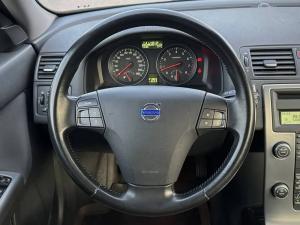 Zils Volvo V50 2009 Jelgava, ar dzinēja tilpumu 2.00 L un nobraukumu 273 tūkst. km par 3800 €, foto 15 vietnē AUTOMOTO.COM.LV