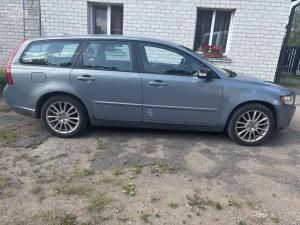 Blue Volvo V50 2009 in Vilnius, with an engine capacity of 1.60 L and mileage of 256 thousand km for 2290 €, photo 4 on AUTOMOTO.COM.LV