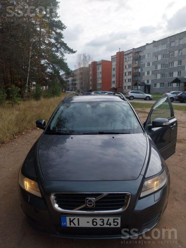 Zils Volvo V50 2009 Daugavpils, ar dzinēja tilpumu 1.60 L un nobraukumu 280 tūkst. km par 2200 €, foto 7 vietnē AUTOMOTO.COM.LV