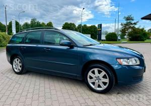 Blue Volvo V50 2009 in Riga, with an engine capacity of 1.60 L and mileage of 249 thousand km for 1990 €, photo 5 on AUTOMOTO.COM.LV