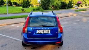 Blue Volvo V50 2009 in Cesis, with an engine capacity of 1.60 L and mileage of 292 thousand km for 2500 €, photo 6 on AUTOMOTO.COM.LV