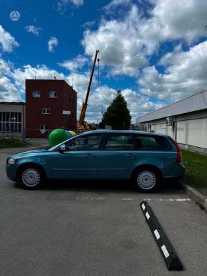 Blue Volvo V50 2009 in Kursenai, with an engine capacity of 1.56 L and mileage of 254 thousand km for 3200 €, photo 10 on AUTOMOTO.COM.LV