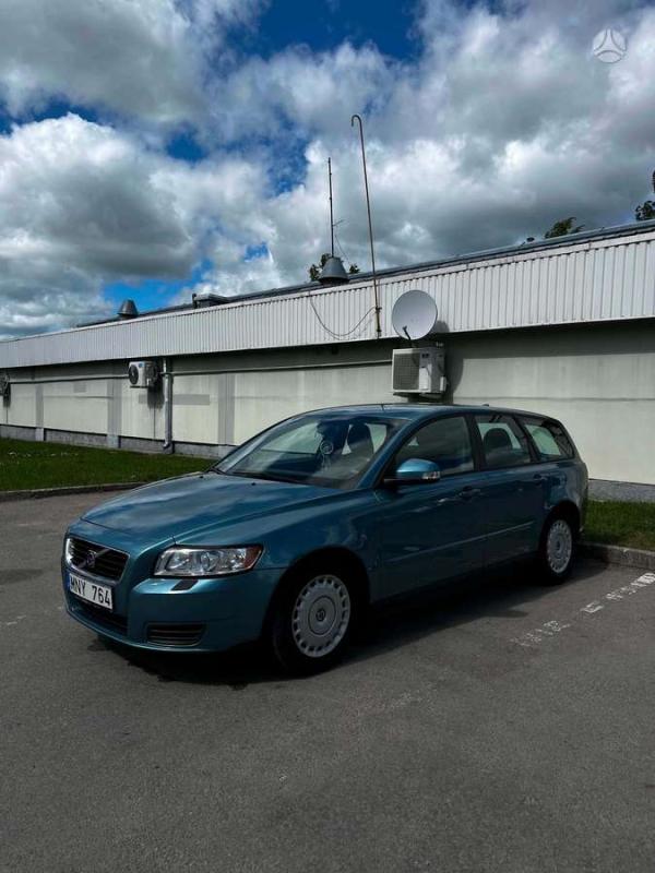 Blue Volvo V50 2009 in Kursenai, with an engine capacity of 1.56 L and mileage of 254 thousand km for 3200 €, photo 11 on AUTOMOTO.COM.LV