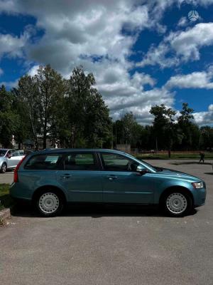 Blue Volvo V50 2009 in Kursenai, with an engine capacity of 1.56 L and mileage of 254 thousand km for 3200 €, photo 14 on AUTOMOTO.COM.LV