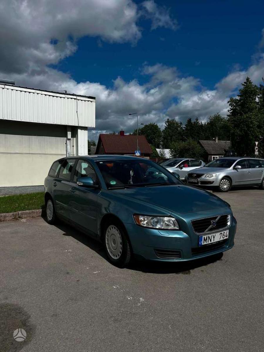 Blue Volvo V50 2009 in Kursenai, with an engine capacity of 1.56 L and mileage of 254 thousand km for 3200 €, photo 15 on AUTOMOTO.COM.LV