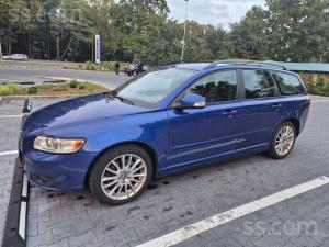 Синий Вольво В50 2009 в Юрмала, объемом двигателя 2.40 л и пробегом 316 тыс. км за 2850 €, фото 3 на AUTOMOTO.COM.LV