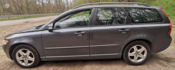Zils Volvo V50 2009 Kauņa, ar dzinēja tilpumu 2.00 L un nobraukumu 323 tūkst. km par 1499 €, foto 8 vietnē AUTOMOTO.COM.LV