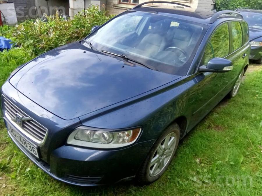 Blue Volvo V50 2009 in Bauska, with an engine capacity of 1.60 L and mileage of 250 thousand km for 2000 €, photo 3 on AUTOMOTO.COM.LV