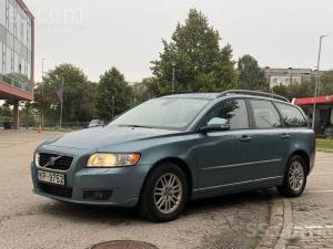 Синий Вольво В50 2009 в Елгава, объемом двигателя 1.60 л и пробегом 325 тыс. км за 1650 €, фото 3 на AUTOMOTO.COM.LV