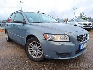 Zils Volvo V50 2009 Daugavpils, ar dzinēja tilpumu 1.60 L un nobraukumu 0 tūkst. km par 2700 €, foto 3 vietnē AUTOMOTO.COM.LV