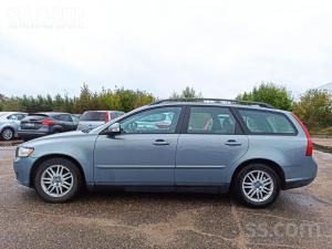 Zils Volvo V50 2009 Daugavpils, ar dzinēja tilpumu 1.60 L un nobraukumu 0 tūkst. km par 2700 €, foto 6 vietnē AUTOMOTO.COM.LV