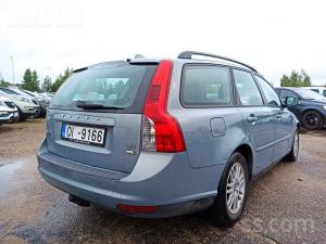 Zils Volvo V50 2009 Daugavpils, ar dzinēja tilpumu 1.60 L un nobraukumu 0 tūkst. km par 2700 €, foto 9 vietnē AUTOMOTO.COM.LV