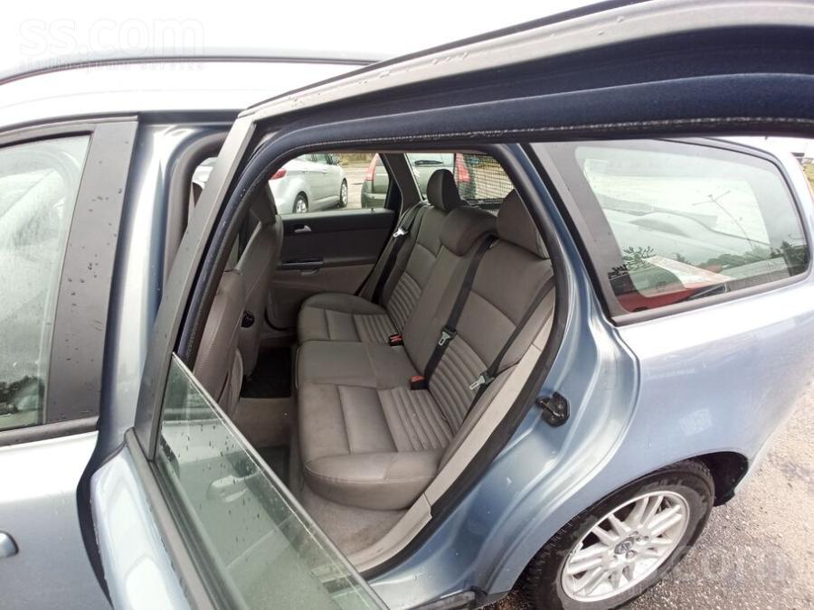 Zils Volvo V50 2009 Daugavpils, ar dzinēja tilpumu 1.60 L un nobraukumu 0 tūkst. km par 2700 €, foto 13 vietnē AUTOMOTO.COM.LV
