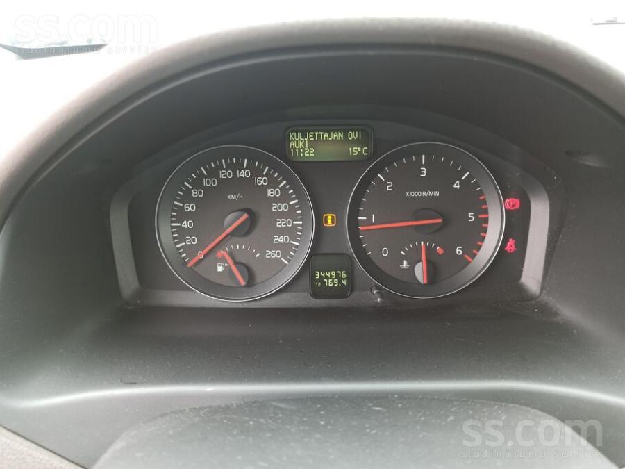 Zils Volvo V50 2009 Daugavpils, ar dzinēja tilpumu 1.60 L un nobraukumu 0 tūkst. km par 2700 €, foto 18 vietnē AUTOMOTO.COM.LV