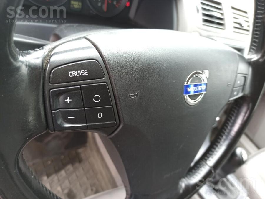 Zils Volvo V50 2009 Daugavpils, ar dzinēja tilpumu 1.60 L un nobraukumu 0 tūkst. km par 2700 €, foto 21 vietnē AUTOMOTO.COM.LV