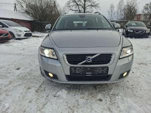 Zils Volvo V50 2010 Pasvalys, ar dzinēja tilpumu 1.56 L un nobraukumu 203 tūkst. km par 3200 €, foto  vietnē AUTOMOTO.COM.LV
